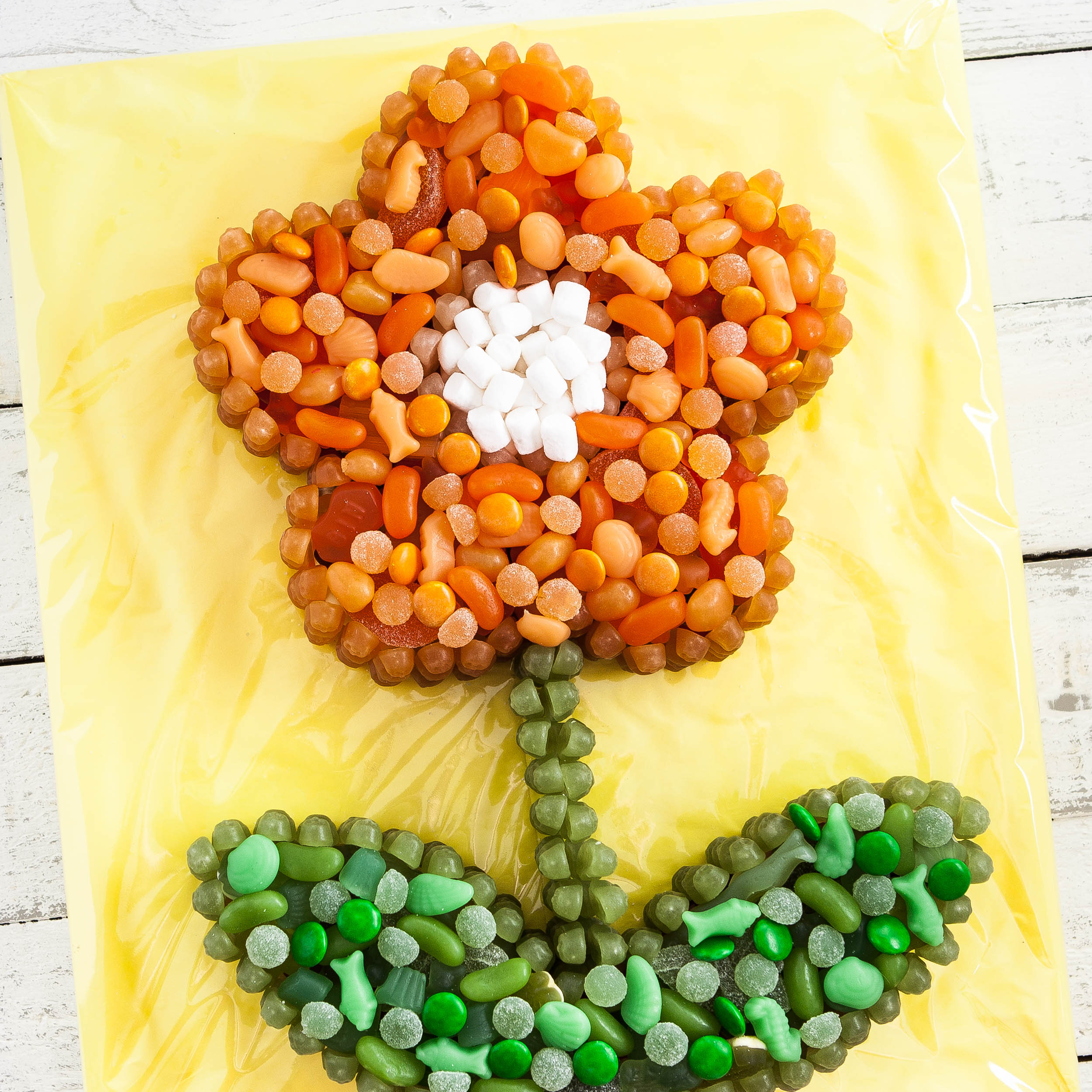 Handmade Mini Jelly Babies and Christmas Stars Marshmallow Sweet Cake ...